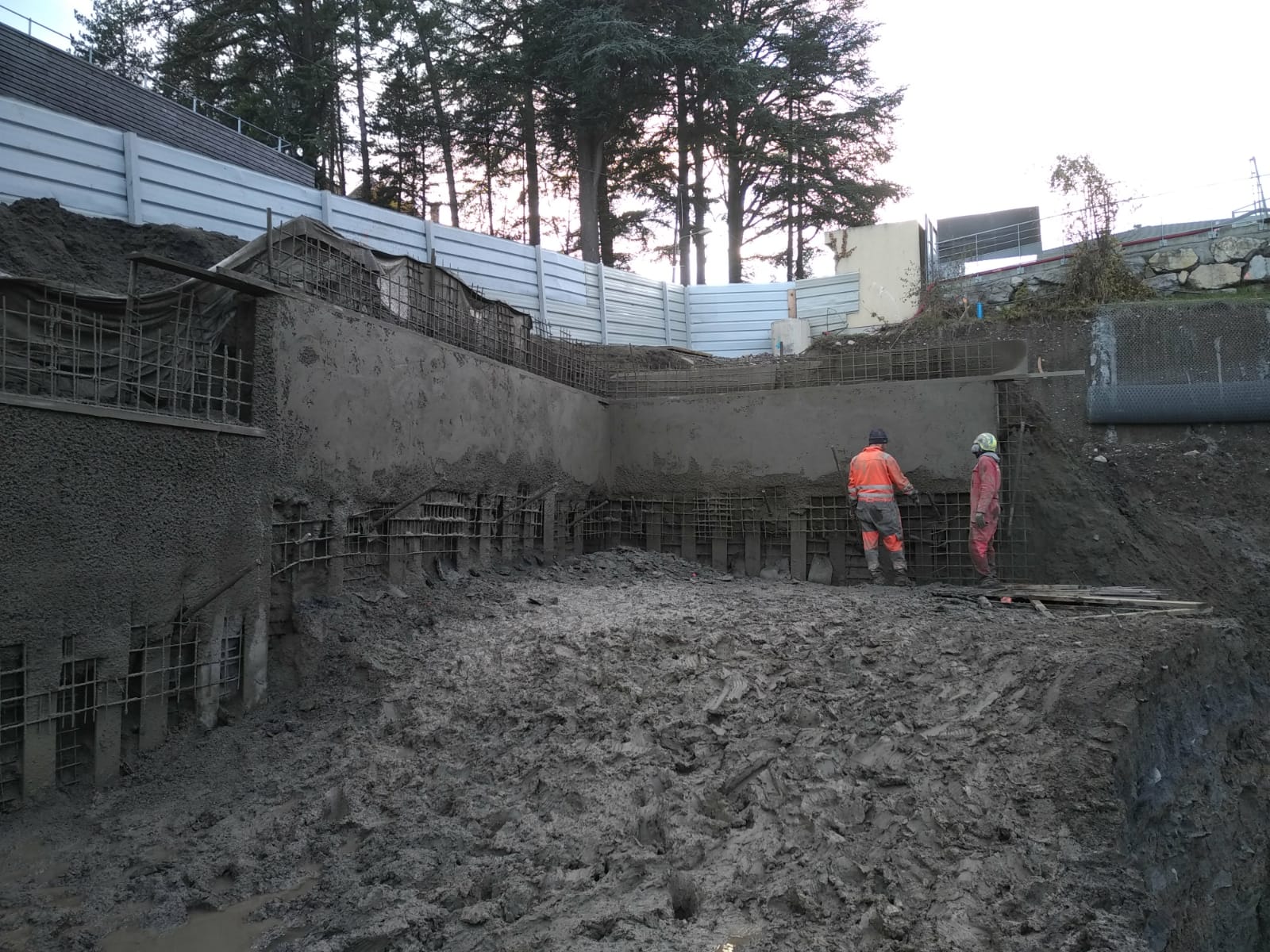 Soutènement par paroi microberlinoise et parois clouées