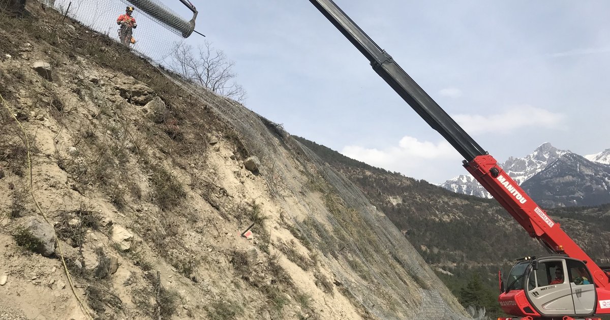 Renewal of anchored mesh netting - Stabilisation Protection